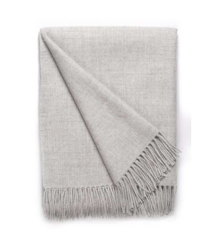 Plaid laine alpaga luxe gris clair : Plaid Addict, vente en ligne de ...